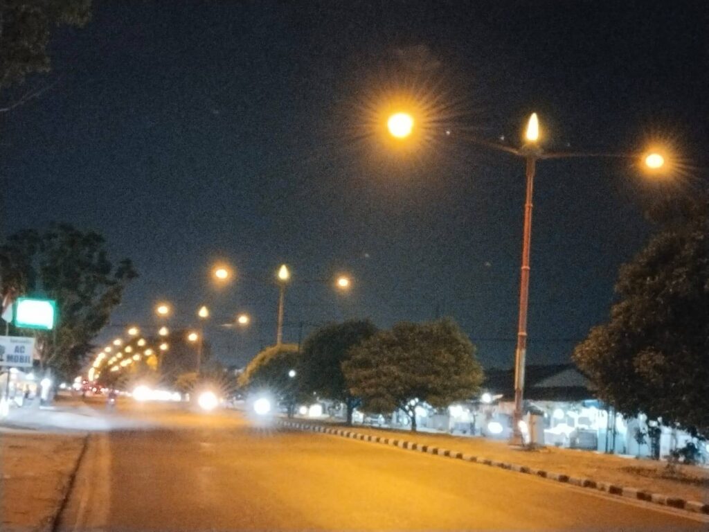 Pemeliharaan dan Perbaikan Lampu Penerangan Jalan Umum (PJU) - Dinas ...