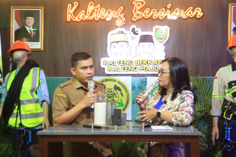 Dinas ESDM Kalteng Hadirkan Podcast Edukatif di Kalteng Expo 2025 ...